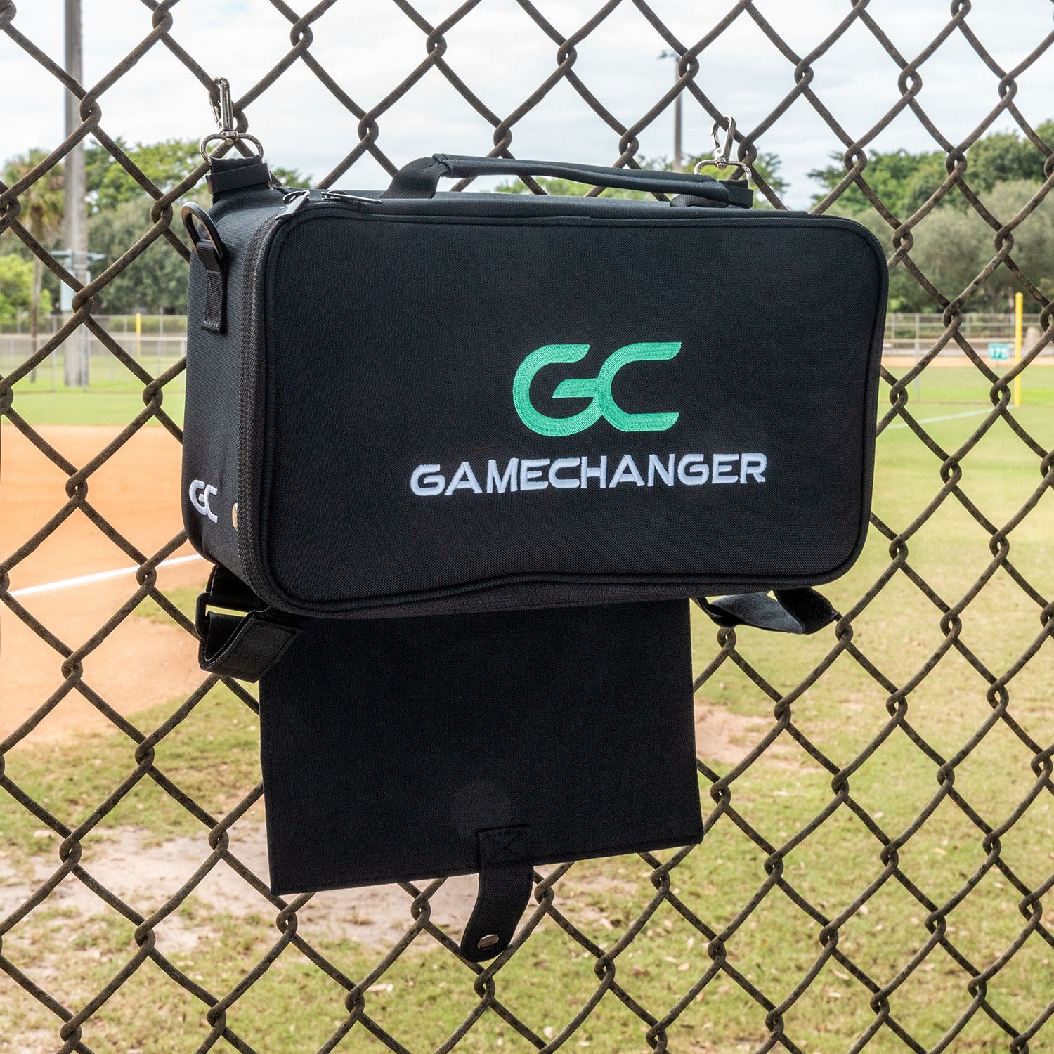 GameChanger Streaming Kit w/ Fence Mount & Tripod | DICK'S Sporting Goods